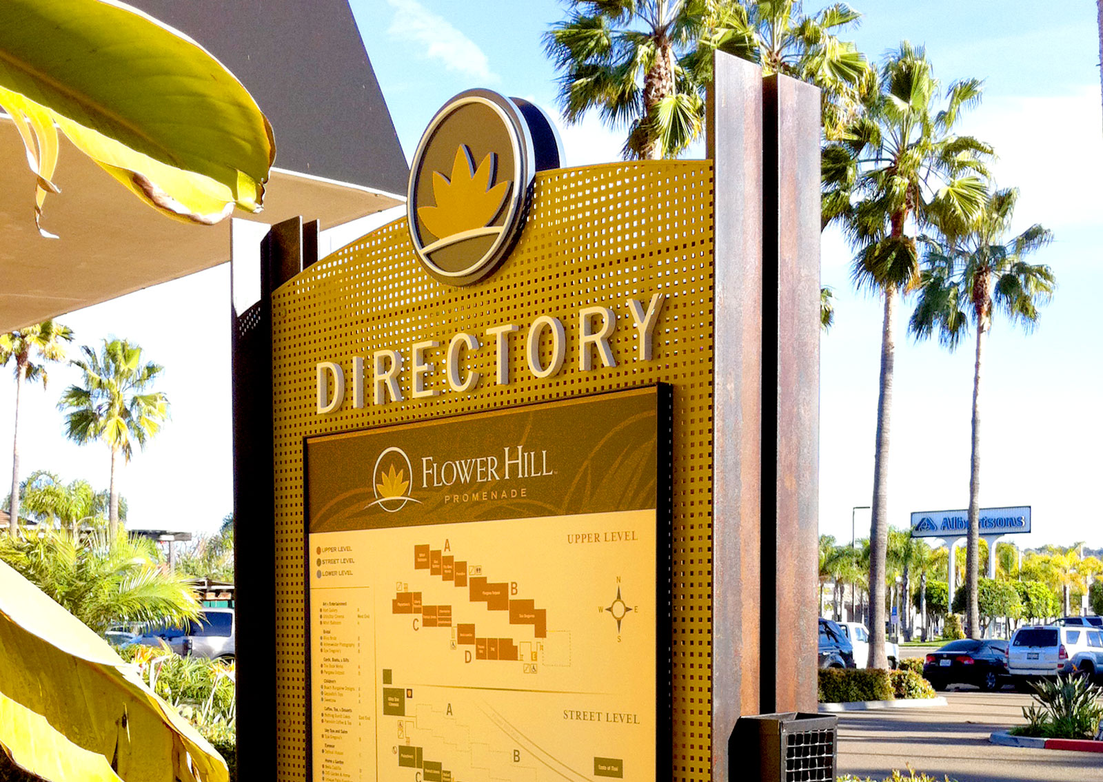 Flower Hill Promenade : HollisBC